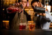 Who Makes Better Drinks – Bartender vs Mixologist?