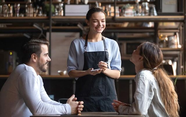 How To Be a Good Waitress & Walk Away With Bigger Tips Every Night ...