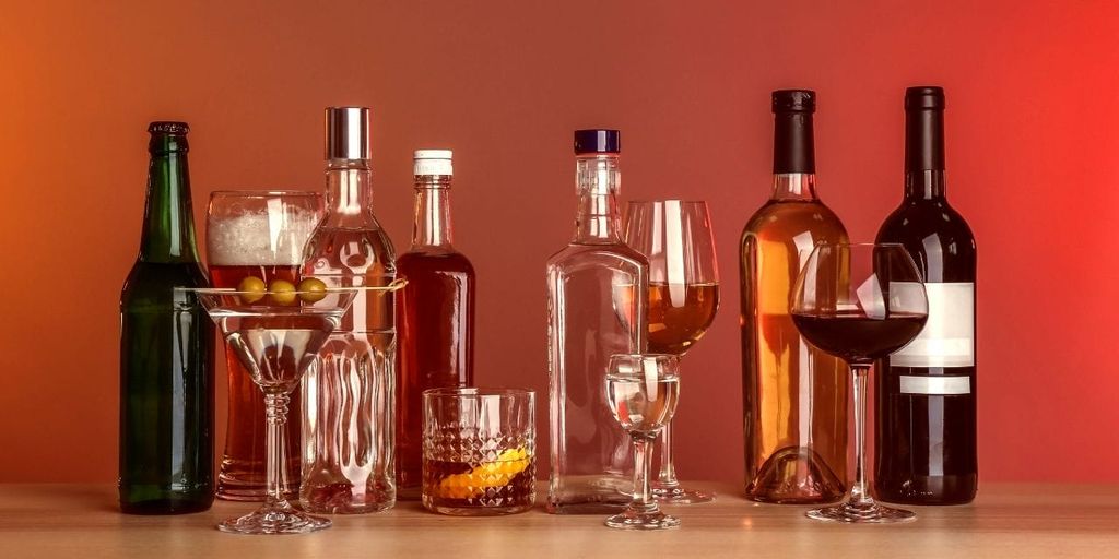 Comprehensive Guide to Bartending Terminology and Lingo