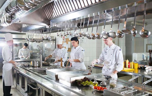 What Does "All Day" Mean in the Kitchen? Chef Lingo Explained