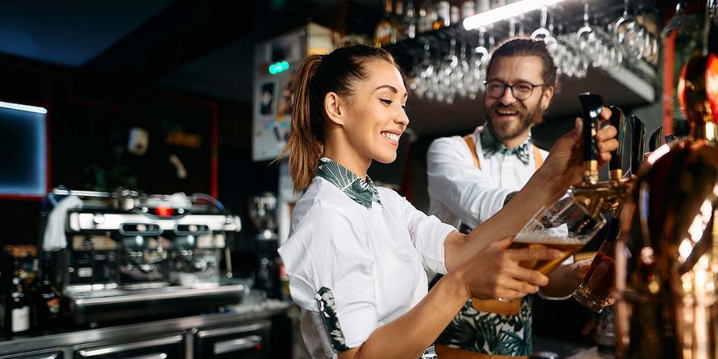 What Restaurants & Bars Do Bartenders Make Most Money At?