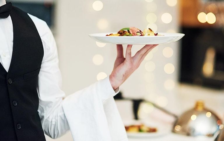 Server vs Waiter in 2025: Responsibilities Compared