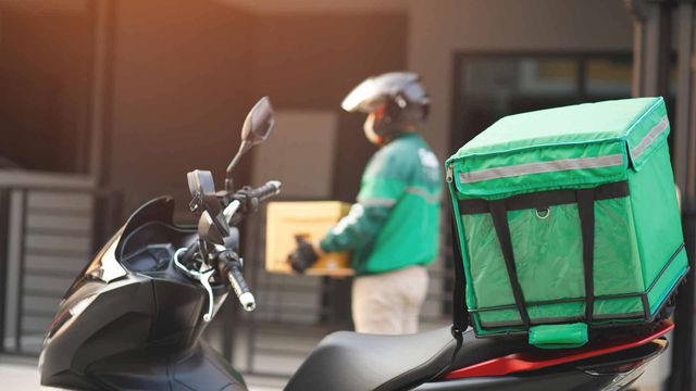 Pros and Cons of Being a Food Delivery Driver - OysterLink