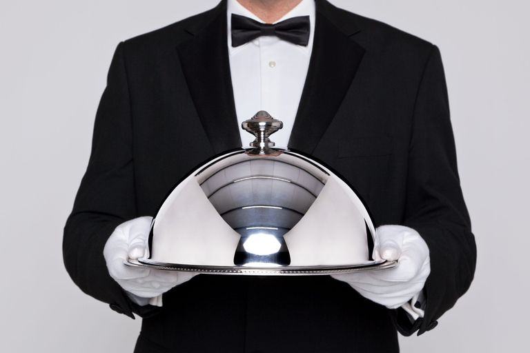 Different Types Of Waiters: From Fine-Dining to Bars and Cafes