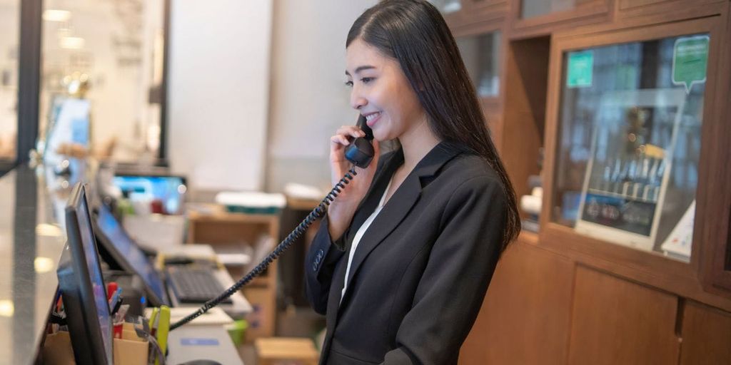 How Old Do You Have To Be To Work at a Hotel Front Desk?