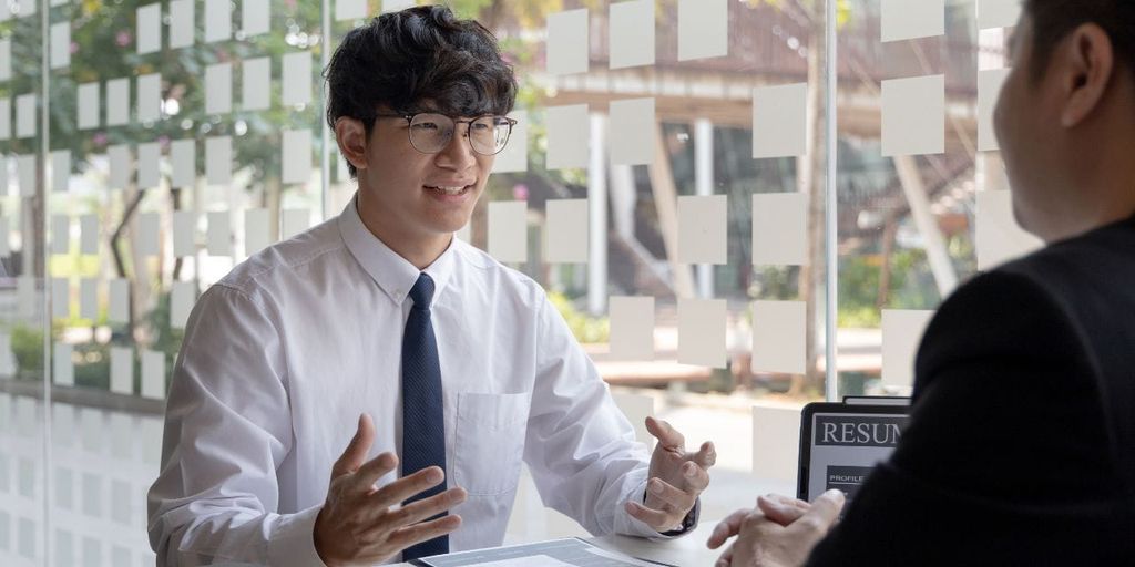 How To Answer “Tell Me About a Difficult Customer” in Interviews