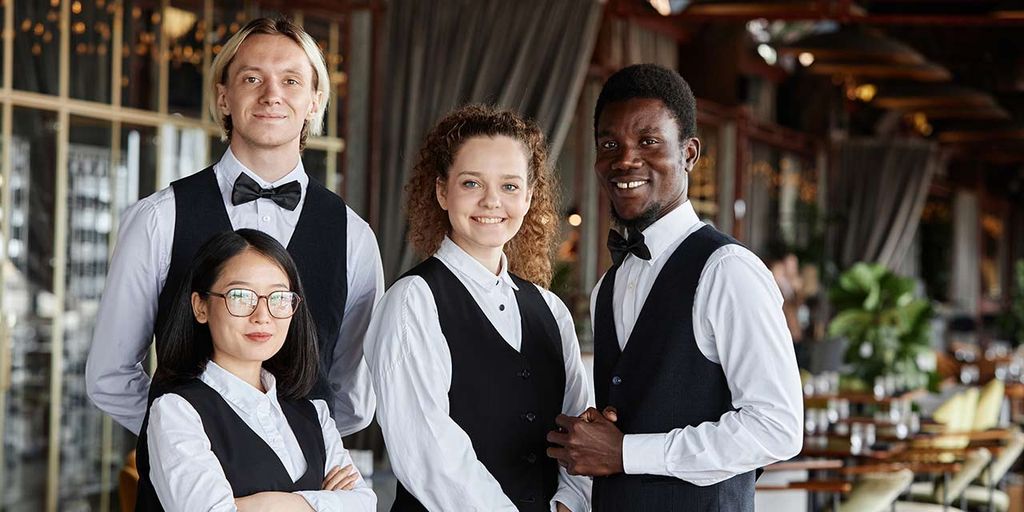 Restaurant Staffing: How To Build an Efficient Restaurant Team